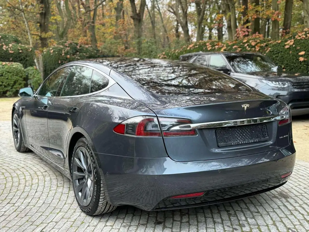 Tesla Model S 2020 - Engin Motors